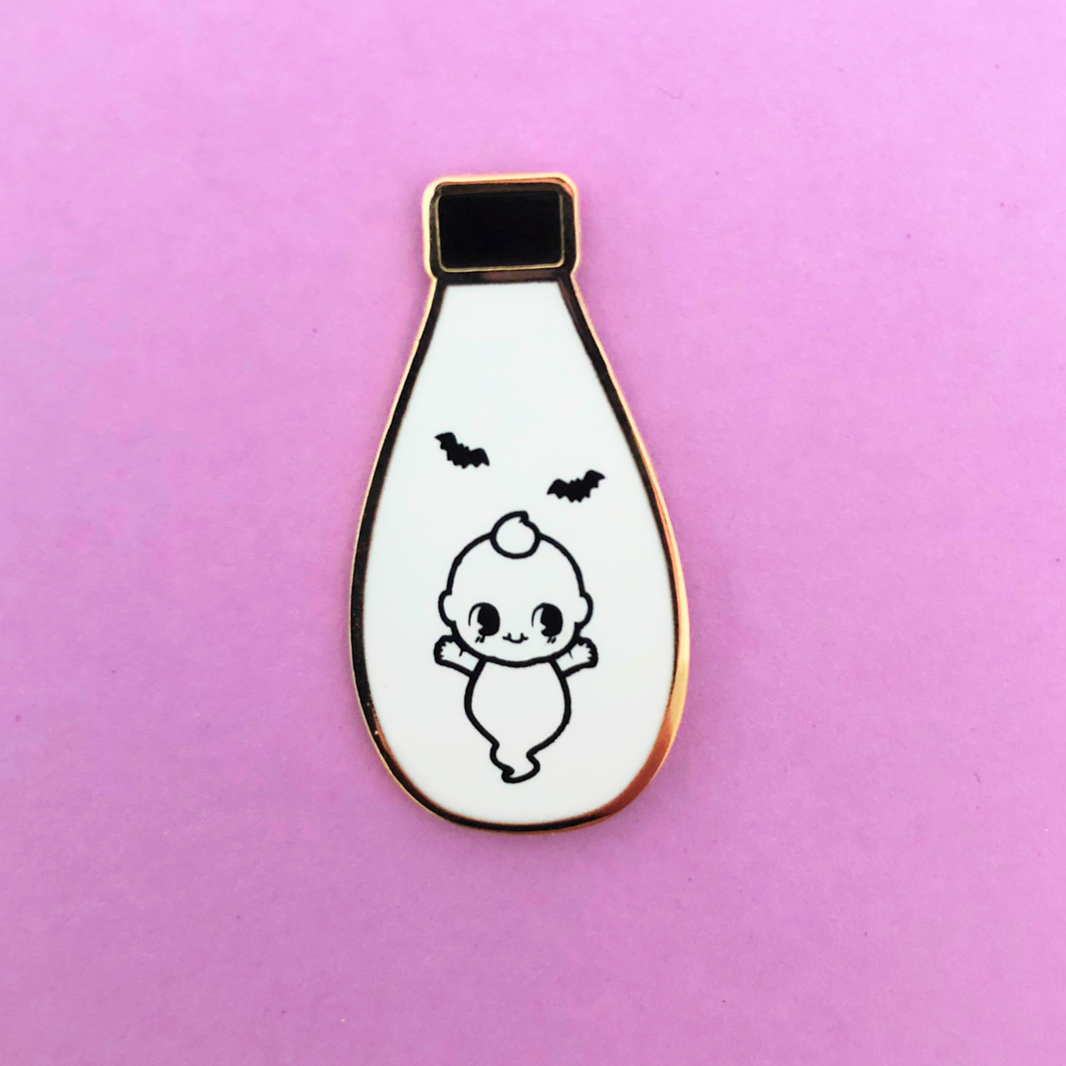 ♥B GRADE♥ Ghost Mayo Enamel Pin – Sharodactylart